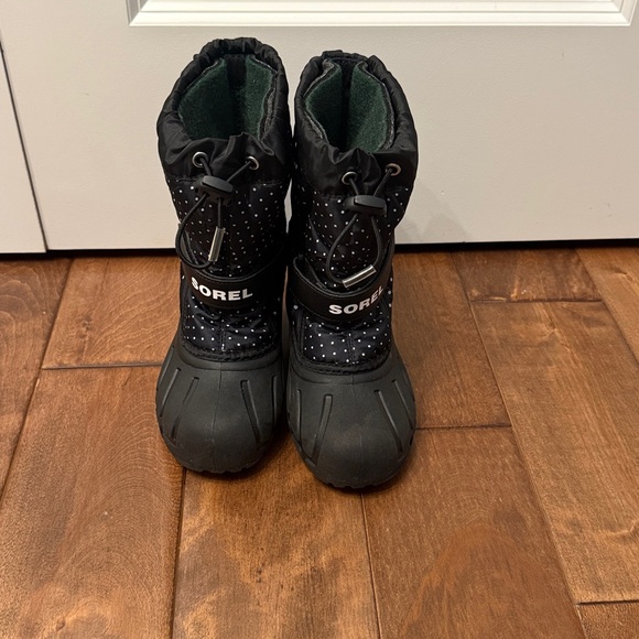Sorel | Shoes | Sorel Flurry Kids Snow Boots | Poshmark